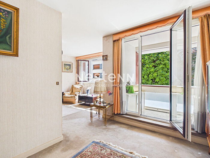 Appartement 4 pièces à vendre - Paris 19ème, Secrétan, Jaurès