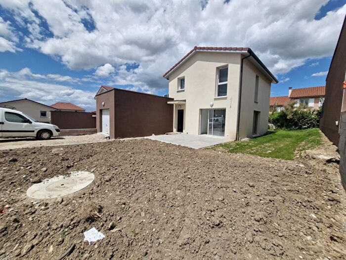 Maison 5 pièces à louer à Bourgoin-Jallieu, Champfleuri et sa ceinture verte
