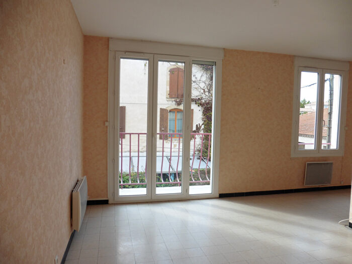 Pont-Saint-Esprit : Appartement 4 pièces à louer