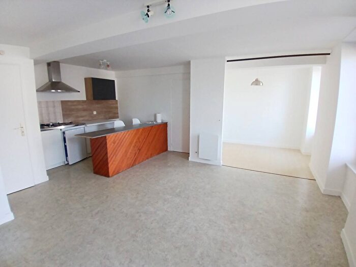 Appartement à louer - Lezardeau-Kerneuzec, Quimperlé - 2 pièces - 1 chambre