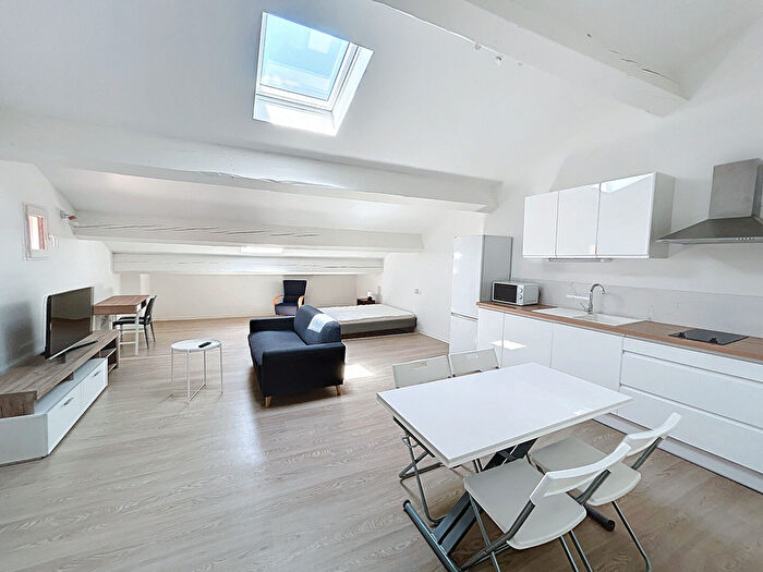 Appartement à louer - Perpignan, Saint-Jean - 1 pièce