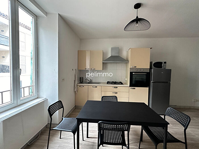 Appartement 2 pièces à Eyguières, à louer