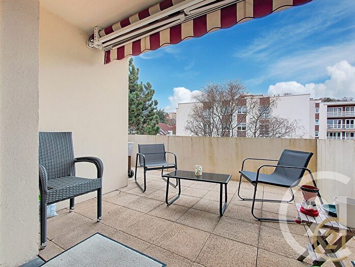 Appartement à vendre - Montbéliard, Faubourg, Mont-Chevis, Chiffogne, Citadelle - 6 pièces - 3 chambres