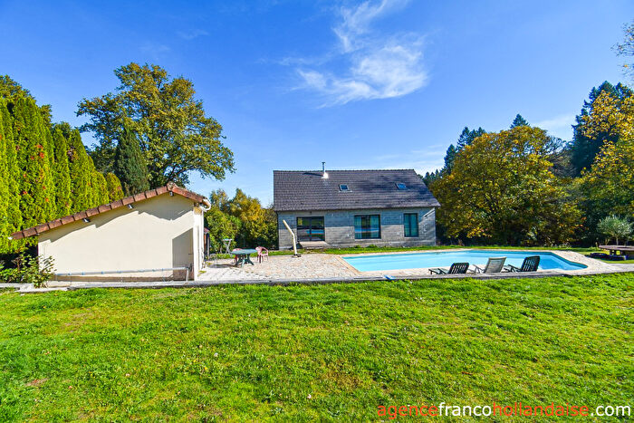 Maison à vendre - Sauviat-sur-Vige - 6 pièces - 5 chambres