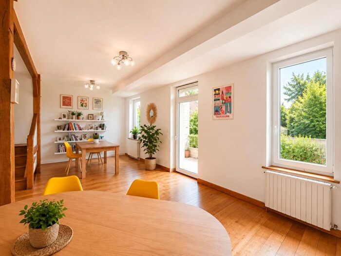 Les Martres-de-Veyre - Maison 8 pièces à vendre