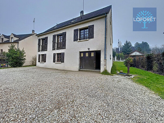 Poigny-la-Forêt - Maison 5 pièces à louer