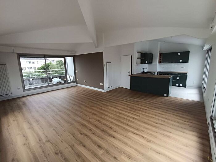 Appartement à louer - Centre, Rennes - 4 pièces - 3 chambres