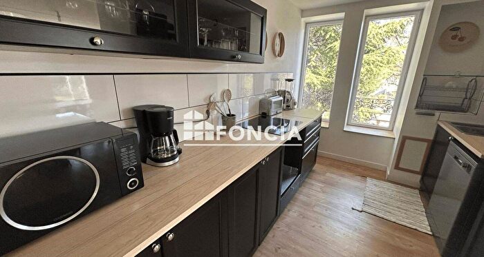 Charlemagne, Vienne : Appartement 5 pièces à louer