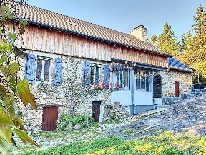 Maison 4 pièces à Sainte-Fortunade, à vendre
