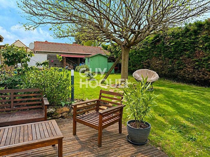 Maison 7 pièces à Chevannes, à vendre