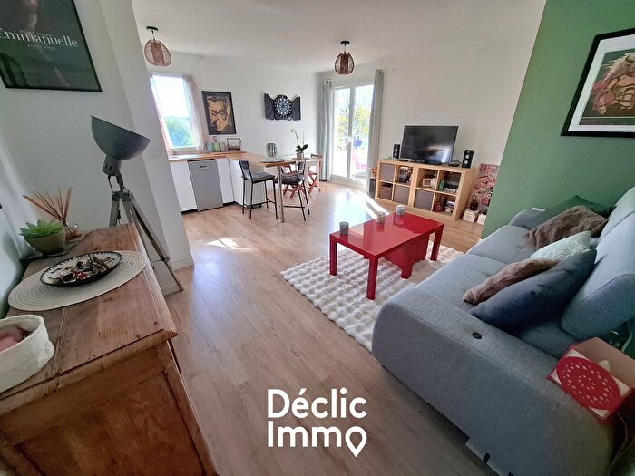 Appartement à vendre - Saint-Sulpice-la-Pointe - 3 pièces - 2 chambres