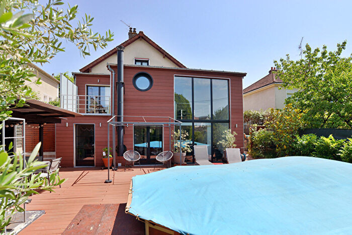 Crosne - Maison 7 pièces à vendre