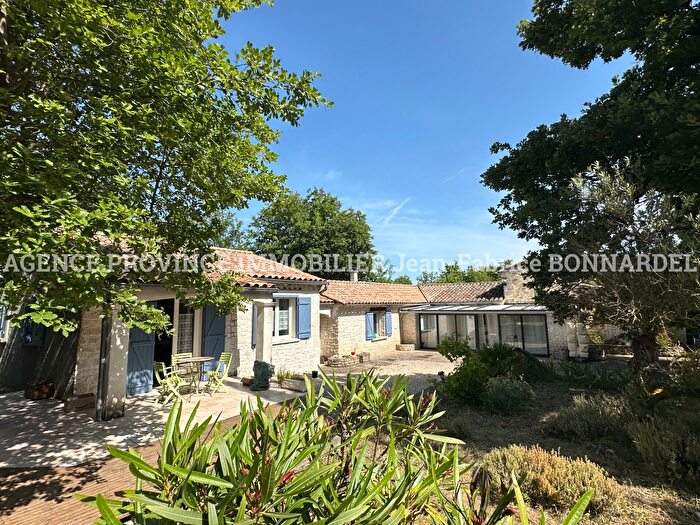 Maison à vendre - Grignan - 7 pièces - 4 chambres