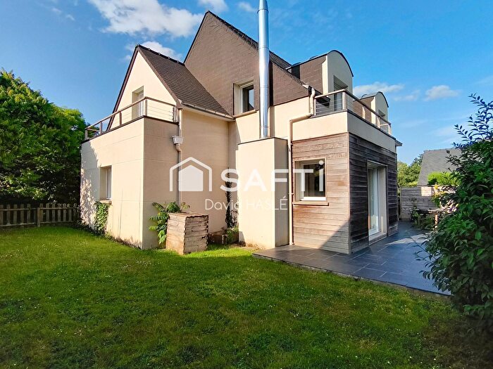 Maison à vendre - Saint-Thurial - 6 pièces - 4 chambres