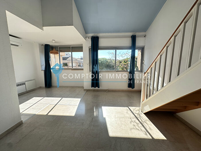 Appartement à louer - Nîmes, Feuchères - 3 pièces - 2 chambres