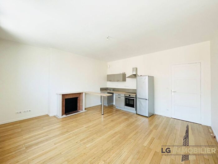 Appartement à louer - Amiens - 3 pièces - 2 chambres