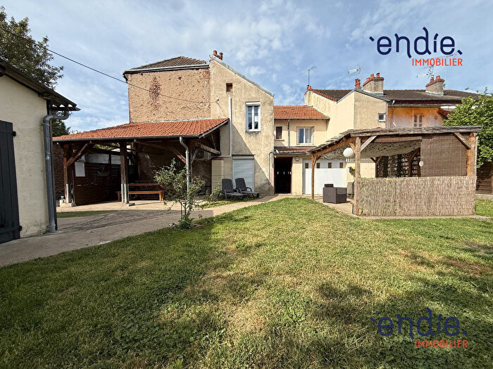 Moulins, Gâteaux, Clos de Bourgogne - Maison 4 pièces à vendre