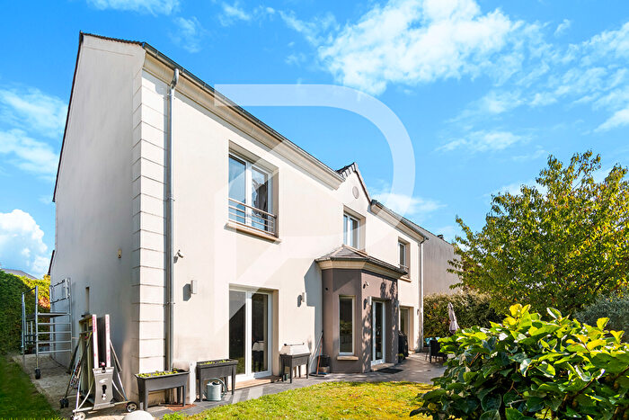 Maison à vendre - Chatou, Ouest - 6 pièces - 4 chambres