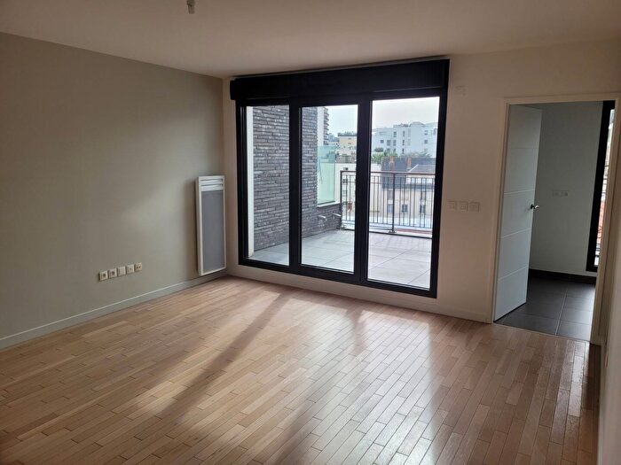 Appartement à louer - Reine-Mairie, Boulogne-Billancourt - 4 pièces - 3 chambres