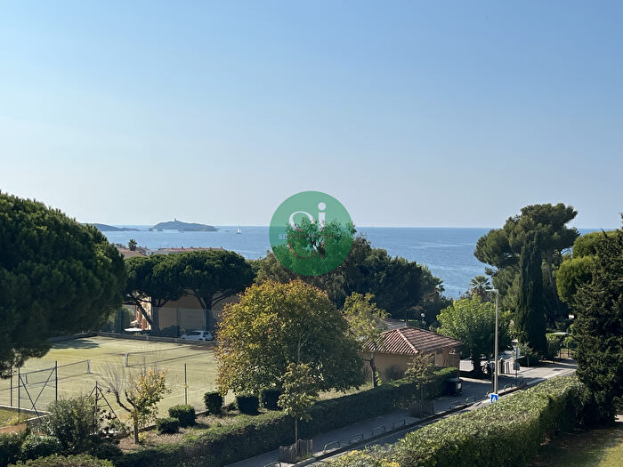 Appartement à vendre - Six-Fours-les-Plages, Font de Fillol, Rayolet, Le Brusc - 3 pièces - 2 chambres