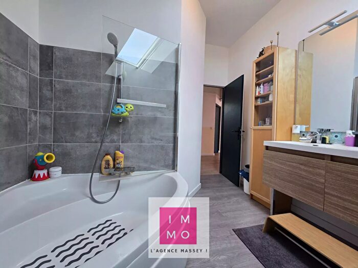 Appartement à vendre - Tarbes, Saint-Antoine - 8 pièces - 6 chambres