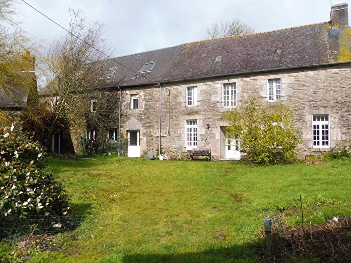 Maison à vendre - Uzel - 5 pièces - 7 chambres