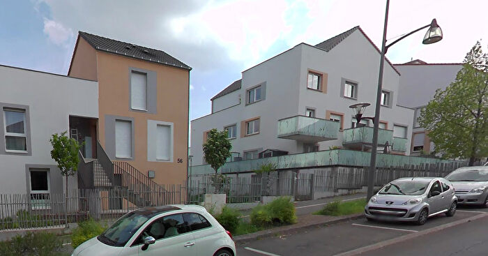 Appartement à louer - Saint-Ouen-lAumône, Val de Liesse - 4 pièces - 3 chambres