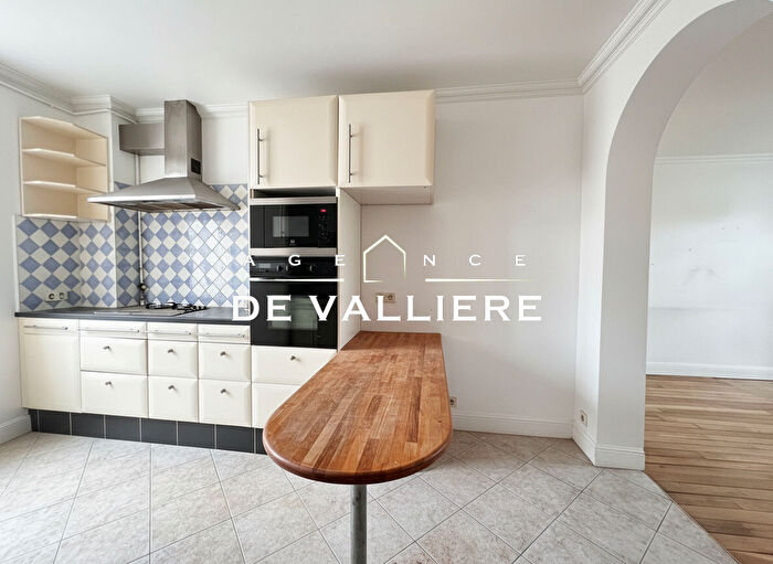 Nanterre, Vieux Pont : Appartement 3 pièces à vendre