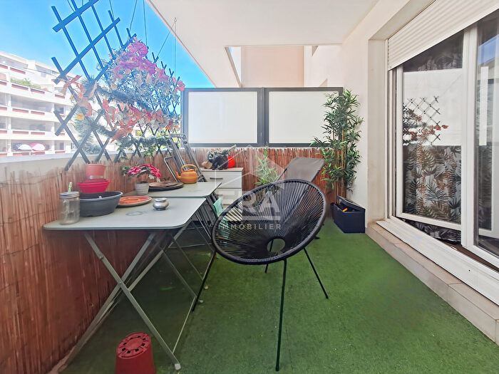 Appartement 2 pièces à vendre à Marseille 4ème, Chutes Lavie