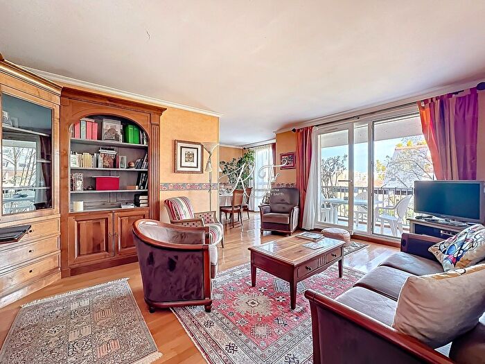 Appartement à vendre - Éragny, Challe - 5 pièces - 3 chambres