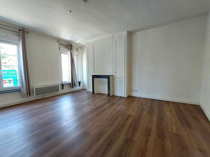 Hôtel de Ville, Elbeuf - Appartement 1 pièce à louer
