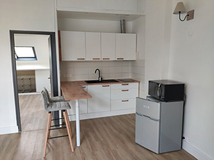 Appartement à louer - Orléans, Carmes - 2 pièces - 1 chambre