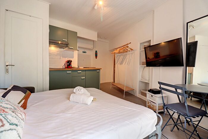 Antibes, Coeur de ville : Appartement 1 pièce à louer