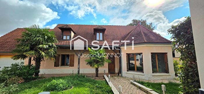 Maison à vendre - Nuits - 8 pièces - 4 chambres