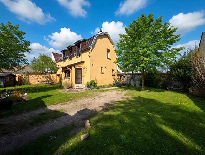 Maison à vendre - Montcourt-Fromonville - 4 pièces - 2 chambres