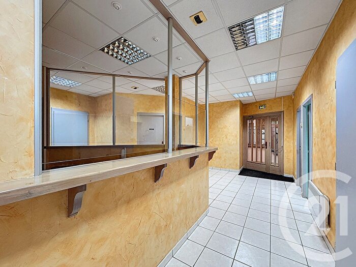 Appartement à vendre - Taninges - 8 pièces - 7 chambres