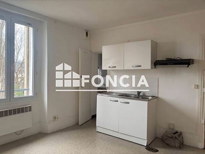 Appartement à louer - Varenne-Centre-Rive Charmante, Noisy-le-Grand - 2 pièces - 1 chambre