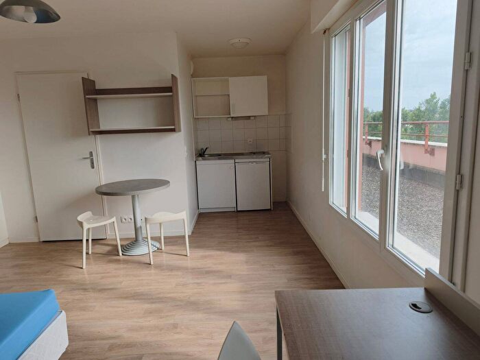 Appartement 1 pièce à louer à Malmedonne, Maurepas