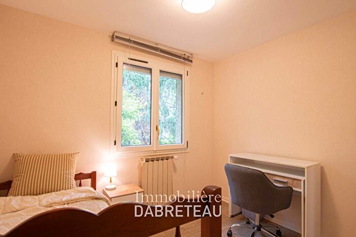 Croix Luizet, Villeurbanne : Appartement 5 pièces à louer