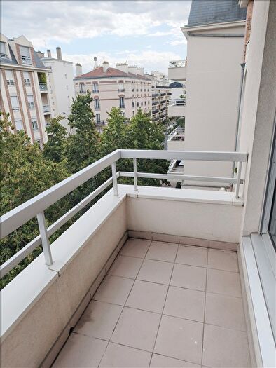 Charenton-le-Pont, Valmy : Appartement 2 pièces à louer