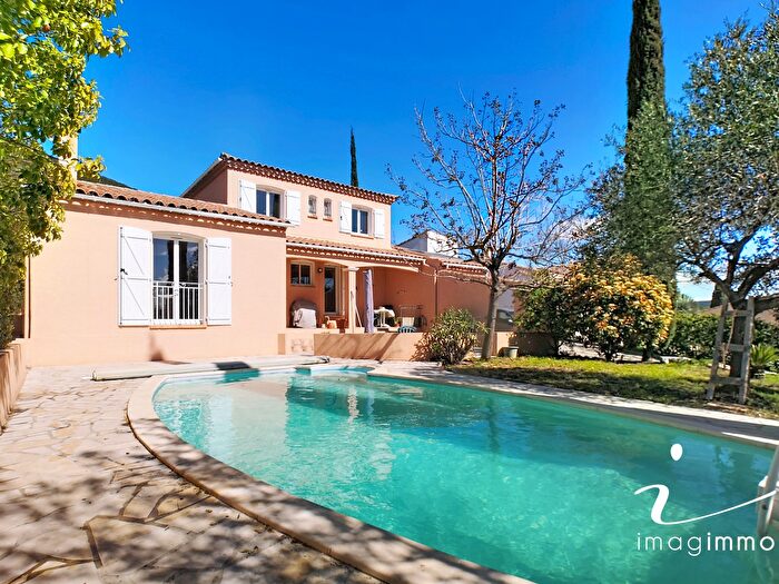 Maison à vendre - Vailhauquès - 5 pièces - 4 chambres