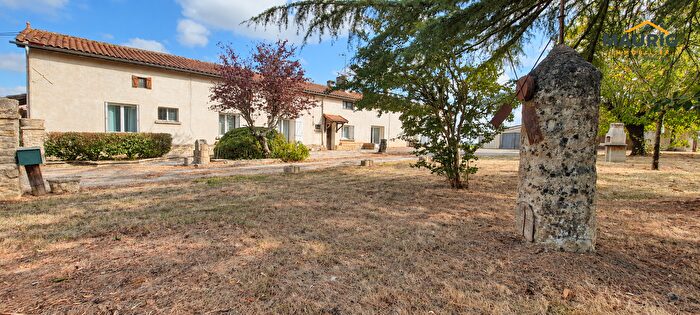 Saint-Vivien-de-Monségur - Maison 6 pièces à vendre