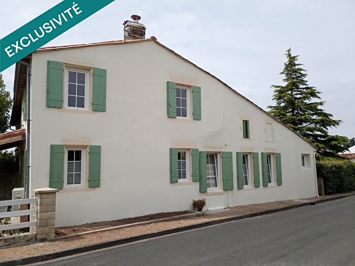 Maison 4 pièces à vendre à Mosnac