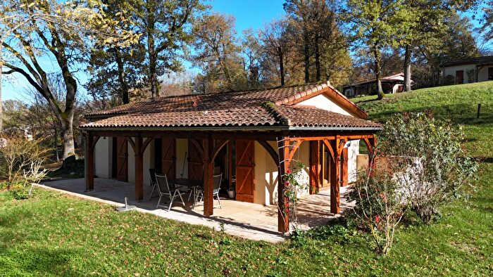 Maison à vendre - Gourdon - 4 pièces - 3 chambres