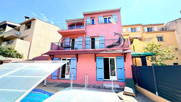 Maison 5 pièces à Carros, à vendre