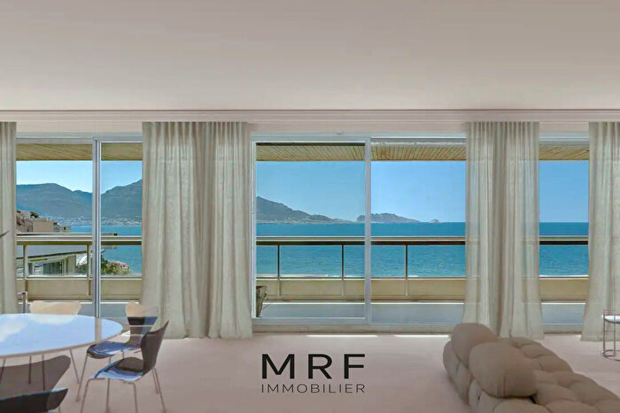 Appartement à vendre - Marseille e , Roucas Blanc - 6 pièces - 4 chambres