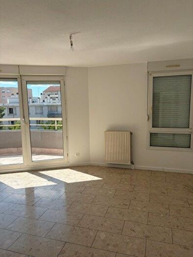Appartement 2 pièces à Villeurbanne, Ferrandière, Maisons Neuves, à louer
