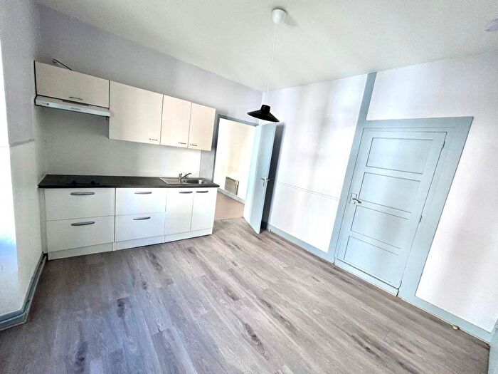 Appartement à louer - Saint Martin, Périgueux - 1 pièce - 1 chambre