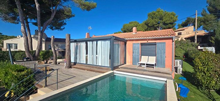 Maison à louer - Ouest, Carry-le-Rouet - 4 pièces - 3 chambres