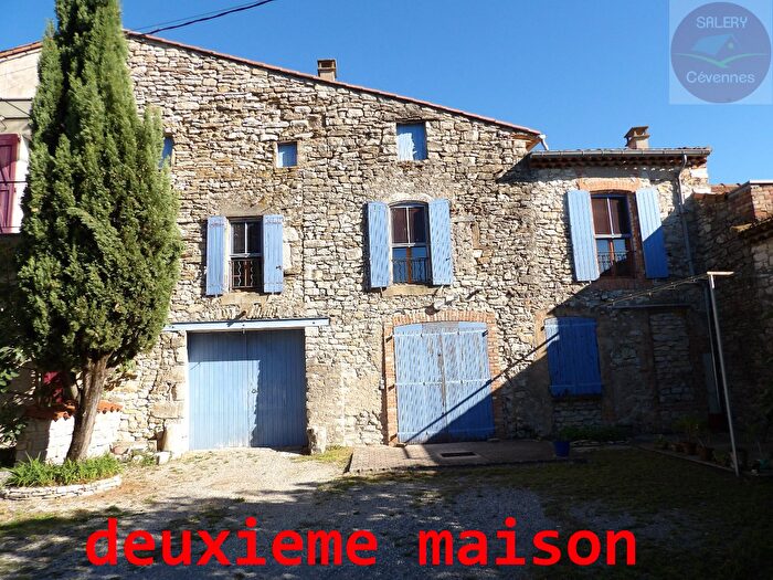 Maison à vendre - Saint-Jean-de-Serres - 9 pièces - 6 chambres